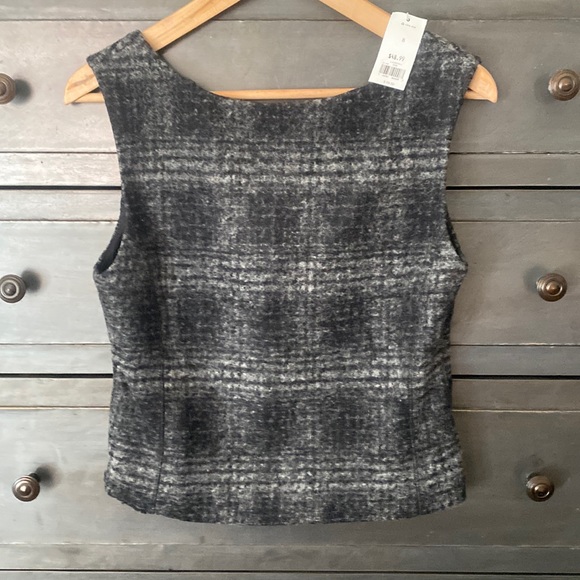 Banana Republic | Tops | Nwt Banana Republic Vest Gray Black Size 8 ...